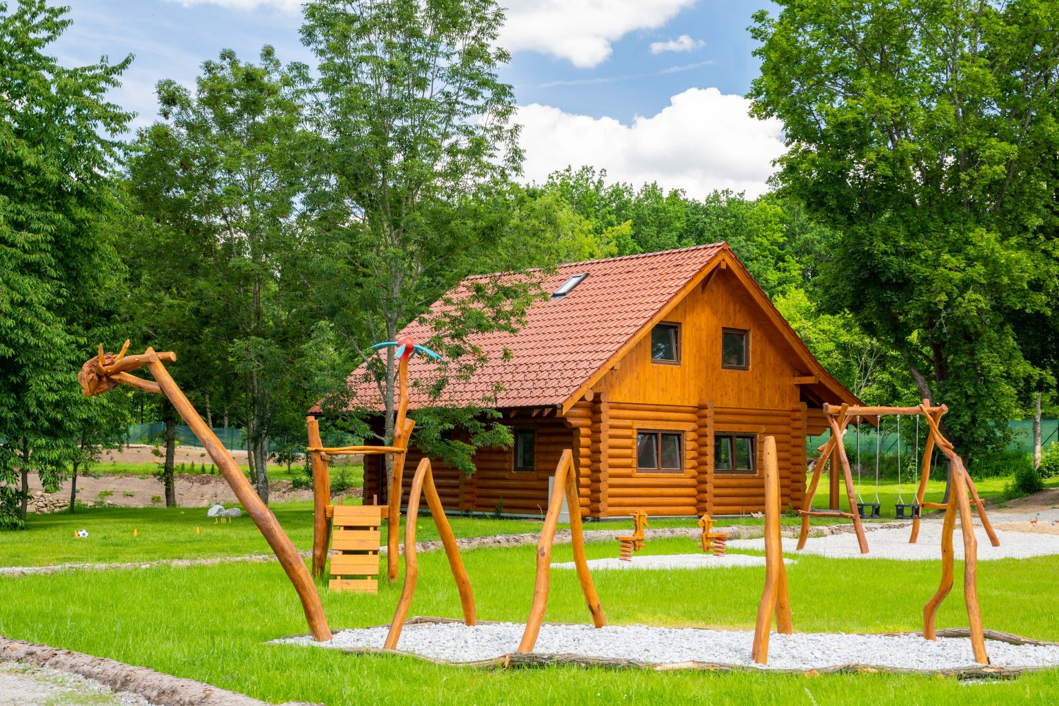 LOG CABIN CAMPING Zvikov Village (EN) - Srubový Kemp Zvíkov Village